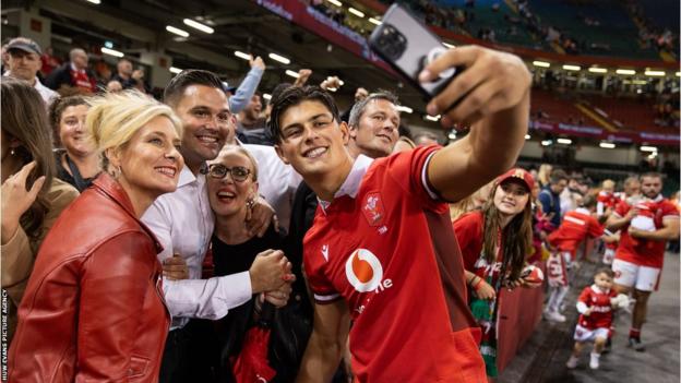 Rugby World Cup: What is it like being Louis Rees-Zammit, on and off ...