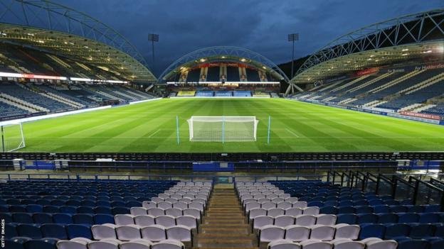 Huddersfield Town fans urge unity to avoid 'catastrophe' - BBC Sport