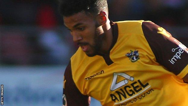 Bristol Rovers: Striker Jonah Ayunga joins from Havant and ...