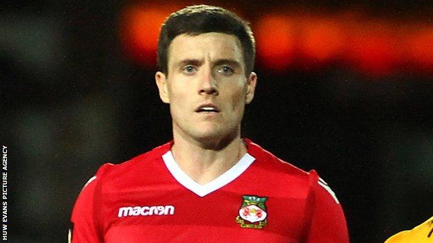Wrexham 2-1 Barrow - BBC Sport