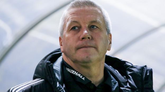 Geraint Williams: Wales intermediate teams manager leaves role - BBC Sport