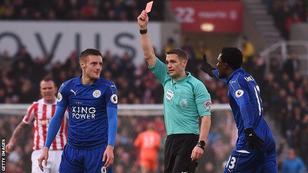 Jamie Vardy: Leicester fans wear masks to support banned striker - BBC ...