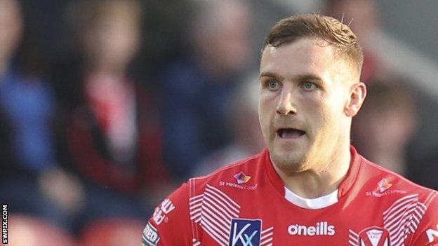 Matty Lees: St Helens prop forward signs new deal to run until 2025 ...