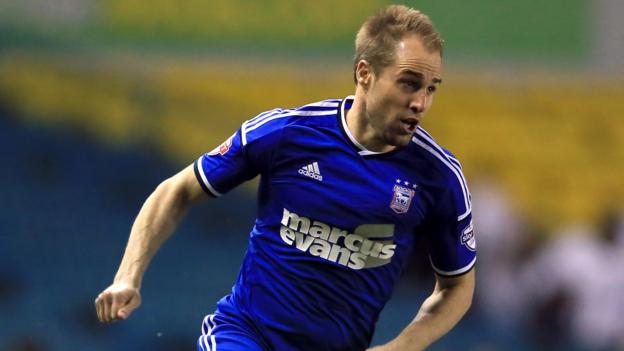 Luke Varney: Ipswich Town sign forward on deal for rest of 2015-16 ...