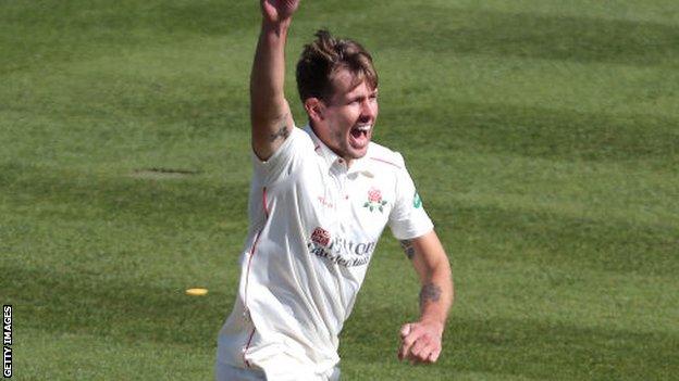County Championship: Tom Bailey and Danny Lamb put Lancashire on top ...