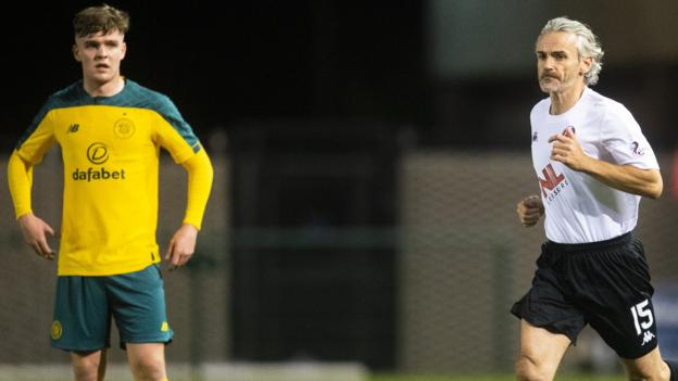 Clyde boss Danny Lennon, 50, helps beat Celtic colts - BBC Sport