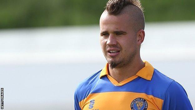 James Wesolowski: Guiseley sign former Shrewsbury midfielder - BBC Sport