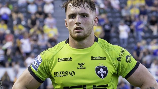 Jack Croft: Wakefield Trinity re-sign centre after Australian stint ...