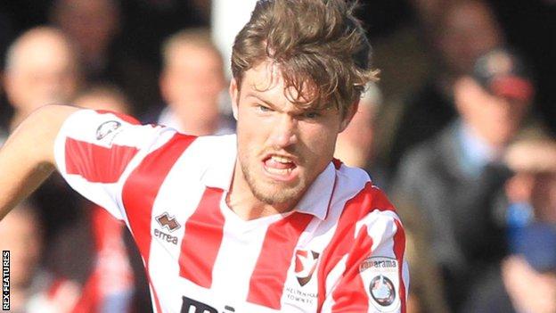 Cameron Burgess: Oldham Athletic sign Fulham defender on loan - BBC Sport