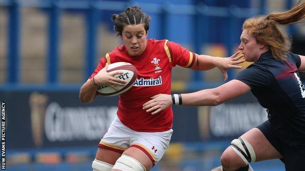 Sioned Harries: Wales forward upset about Six Nations omission - BBC Sport
