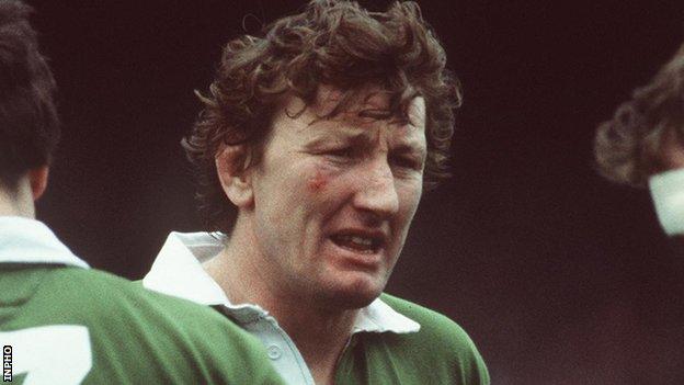 Willie Duggan: Ireland rugby great dies at age of 67 - BBC Sport
