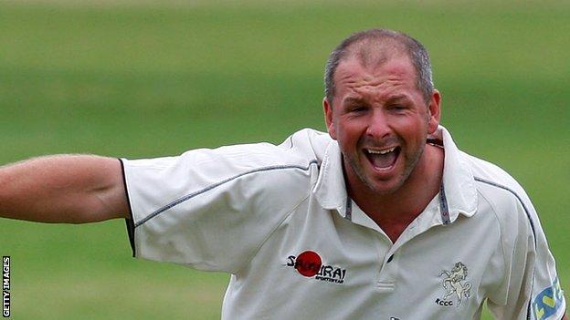 Kent v Gloucestershire: Darren Stevens takes 6-22 in 334-run victory ...