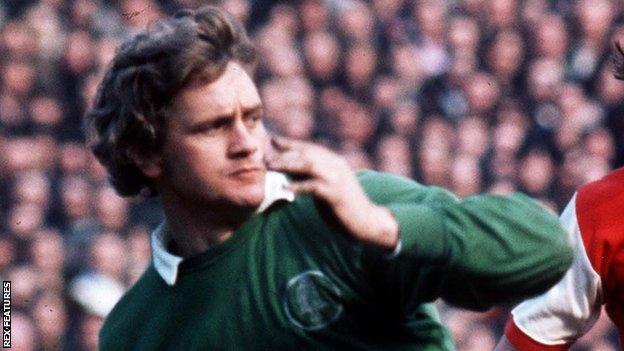 Gary Sprake: Ex-Wales and Leeds United goalkeeper dies - BBC Sport