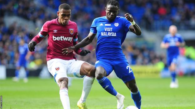 Oumar Niasse: Morecambe sign striker for the rest of the season - BBC Sport