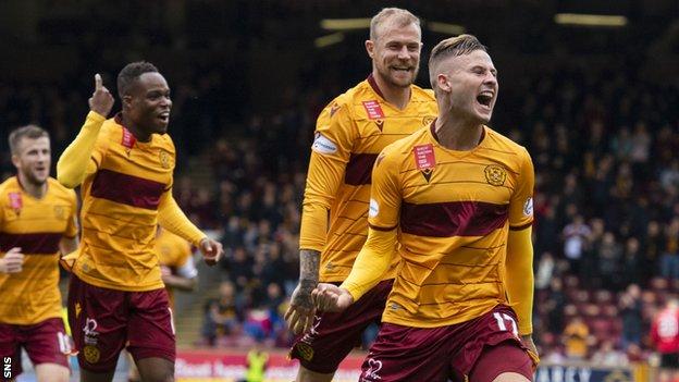 James Scott: Motherwell accept Hull City's £1.5m bid for striker - BBC ...