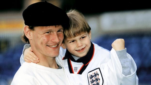 FA Cup: Teddy Sheringham's son, John Terry's shirt & David Beckham ...