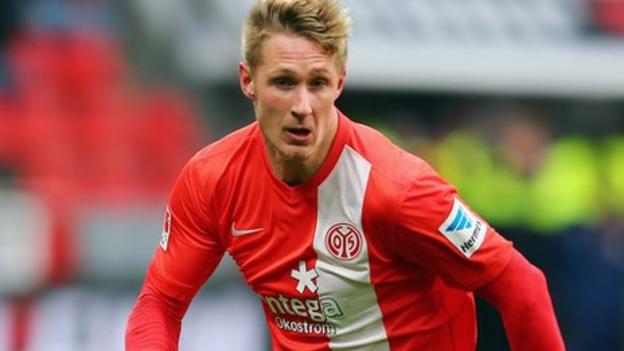 Sebastian Polter: Queens Park Rangers sign striker from Mainz - BBC Sport