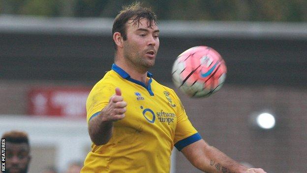 Torquay United 1-2 Lincoln City - BBC Sport