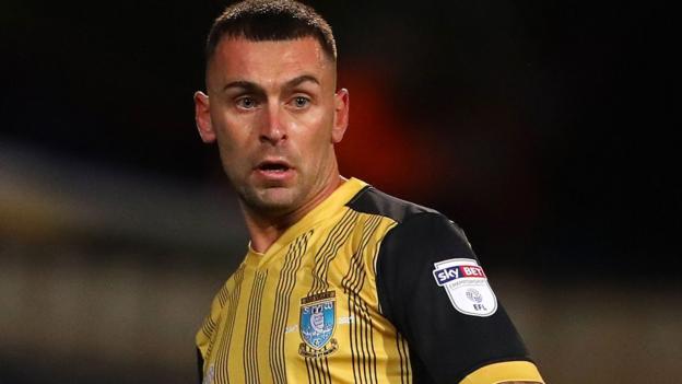 Jack Hunt: Bristol City sign Sheffield Wednesday full-back - BBC Sport
