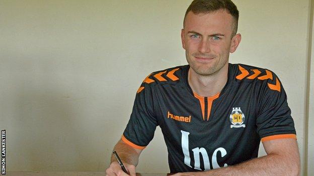 Cambridge United: Goalkeeper Callum Burton agrees two-year deal - BBC Sport