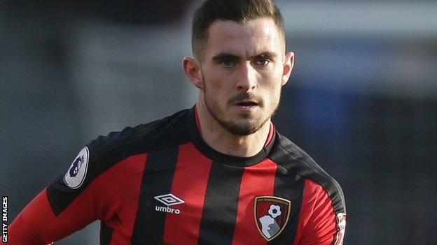 Lewis Cook signs new deal to keep him at Bournemouth until 2022 - BBC Sport