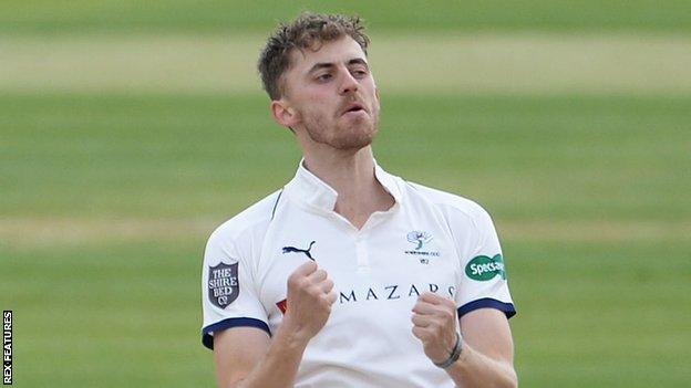 County Championship: Yorkshire force win over stubborn Kent - BBC Sport