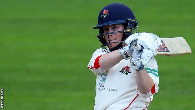 Alex Davies: Lancashire wicketkeeper signs new deal until 2020 - BBC Sport