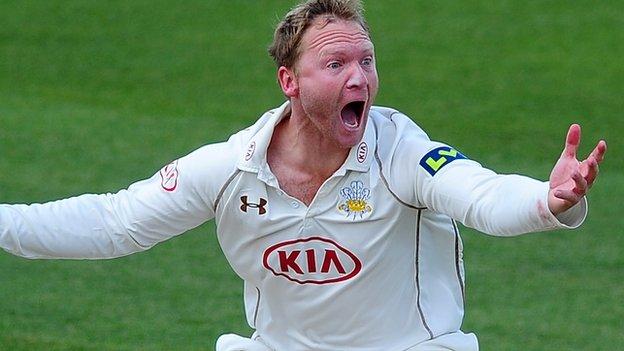 County Championship: Gareth Batty hat-trick sends Surrey up - BBC Sport