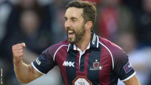 Ben Sanderson: Northamptonshire seamer agrees new three-year deal - BBC ...