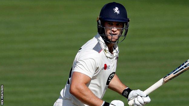Sean Dickson: Durham sign opener from Kent - BBC Sport