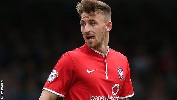 Jake Hyde: Maidenhead United sign Stevenage striker from 1 July - BBC Sport