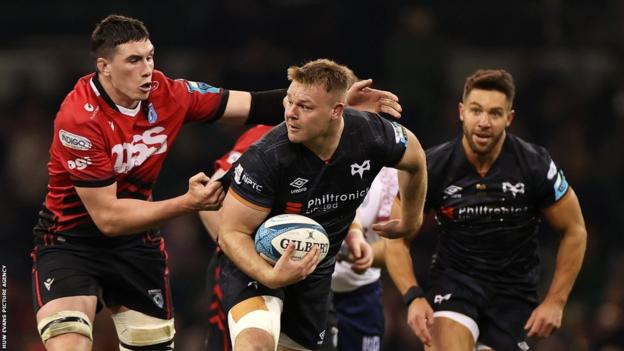 Dewi Lake: Wales hooker signs new Ospreys contract - BBC Sport