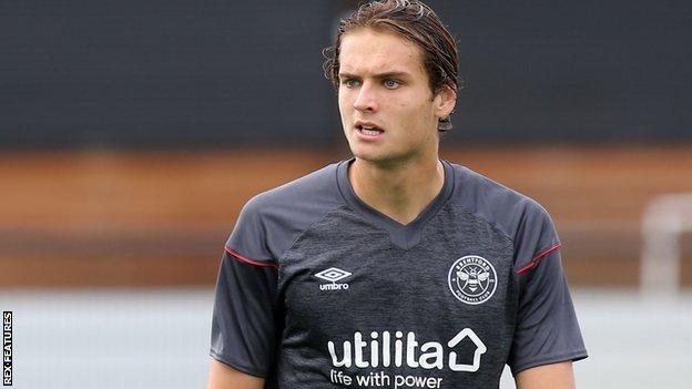 Aaron Pressley: AFC Wimbledon sign Brentford striker on loan - BBC Sport