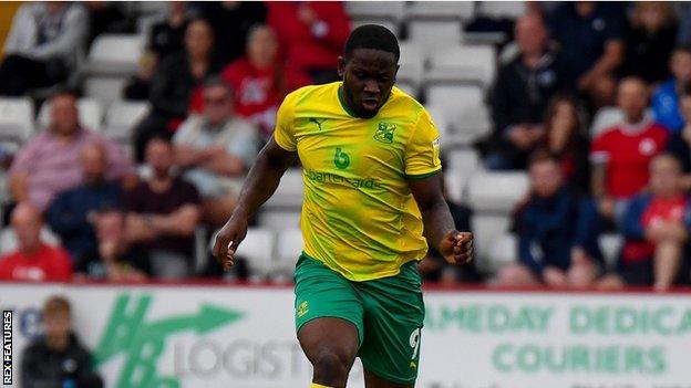 Swindon Town: Ben Garner hails 'camaraderie' behind unbeaten away ...