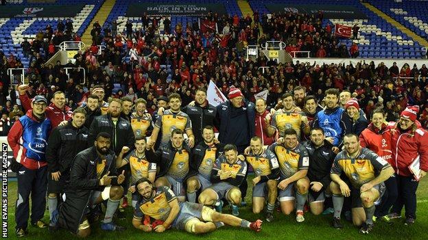 Scarlets aim to agree player pay deal - BBC Sport