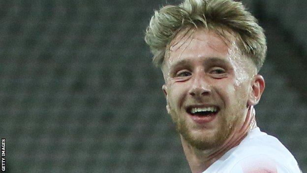 Stephen Wearne: Grimsby sign ex-Sunderland midfielder on one-year deal ...