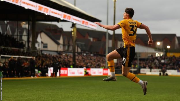 Newport County 1-0 Wrexham: Seb Palmer-Houlden sinks 10-man Dragons ...