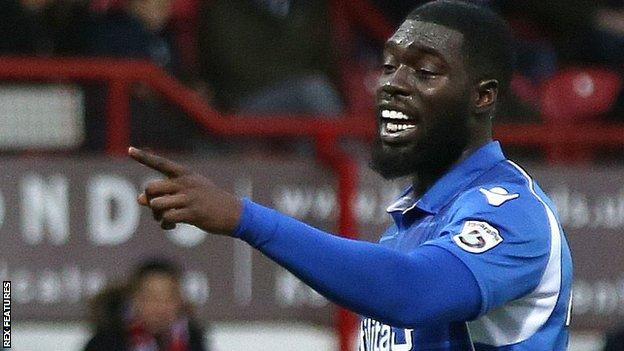 Maidenhead United: Ayo Obileye joins National League club after release ...