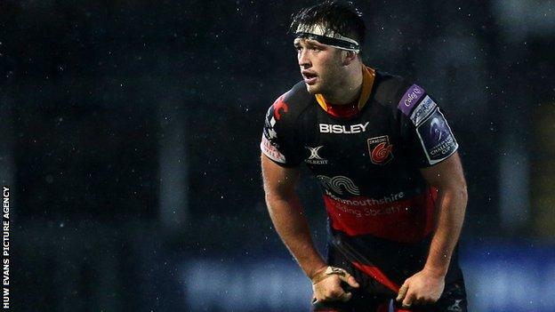 James Benjamin: Dragons back-rower signs new deal - BBC Sport