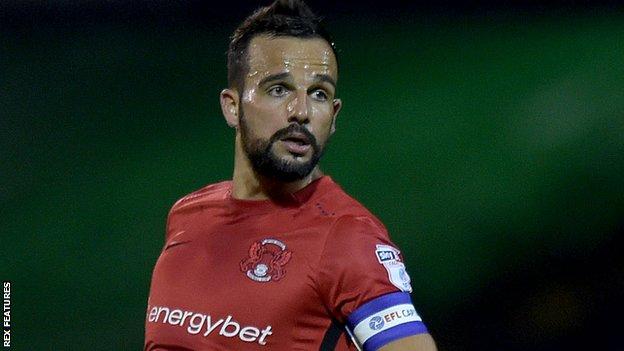 Robbie Weir: Leyton Orient captain ruled out for rest of season - BBC Sport