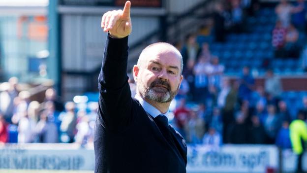 Steve Clarke: Kilmarnock manager gets new, improved contract - BBC Sport