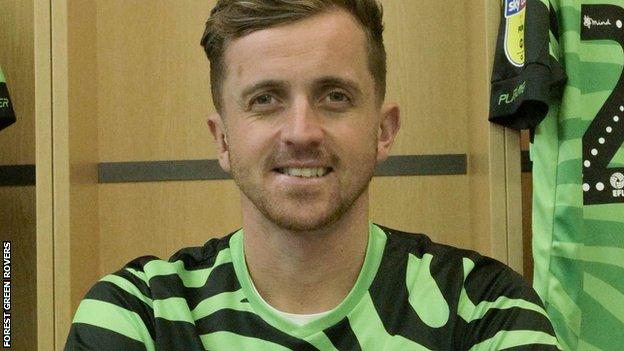 Elliott Frear: Forest Green Rovers re-sign ex-Motherwell winger - BBC Sport