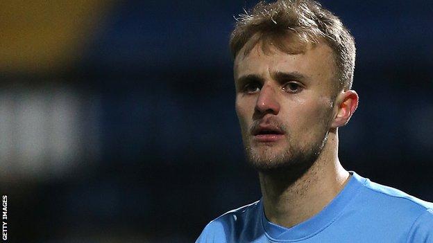 Lewis Ward: Reading keeper joins Forest Green Rovers on loan until end ...