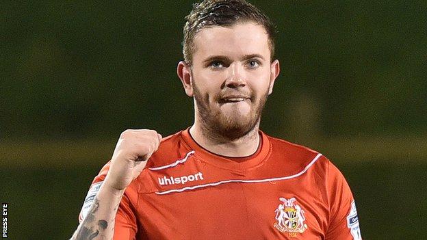 Darren Murray returns to Portadown on two-year deal after exit from ...