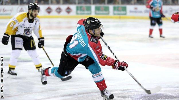 Former player David Rutherford returns to Belfast Giants for rest of ...
