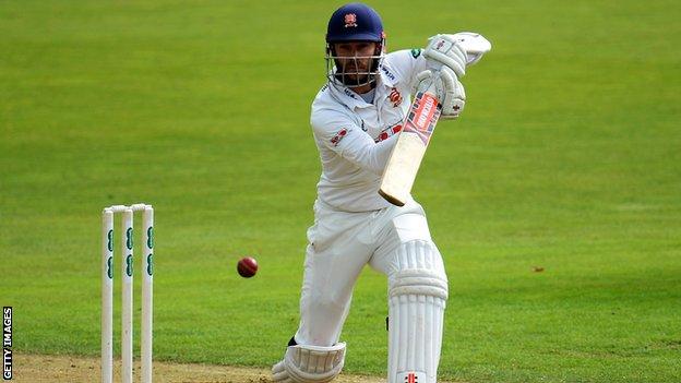 James Foster: Essex's former England wicketkeeper to retire - BBC Sport