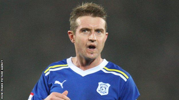 Stephen McPhail: Former Cardiff City captain retires - BBC Sport