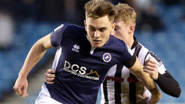 Ben Thompson: Millwall midfielder agrees new 'long-term' contract - BBC ...