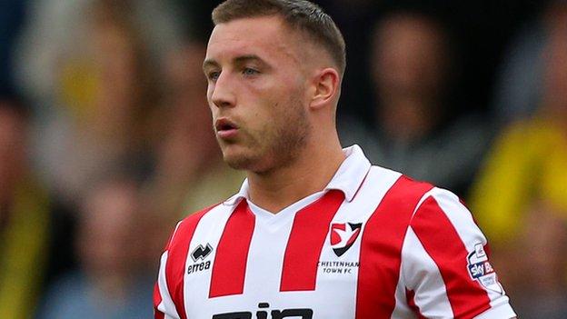 Lee Vaughan: Tranmere Rovers sign Cheltenham full-back - BBC Sport
