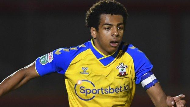 Caleb Watts: Crawley Town sign Southampton attacker on loan - BBC Sport